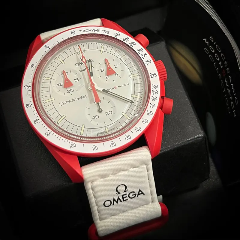 Omega x Swatch Fiery Red Mission to Mars Bioceramic Moonswatch SO33R100 ...