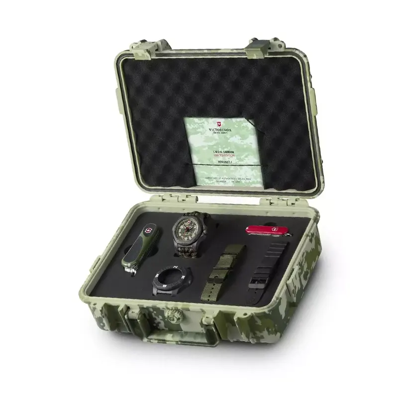 Victorinox Swiss ''LIMITED EDITION'' Carbon Army INOX Carbon Men's ...